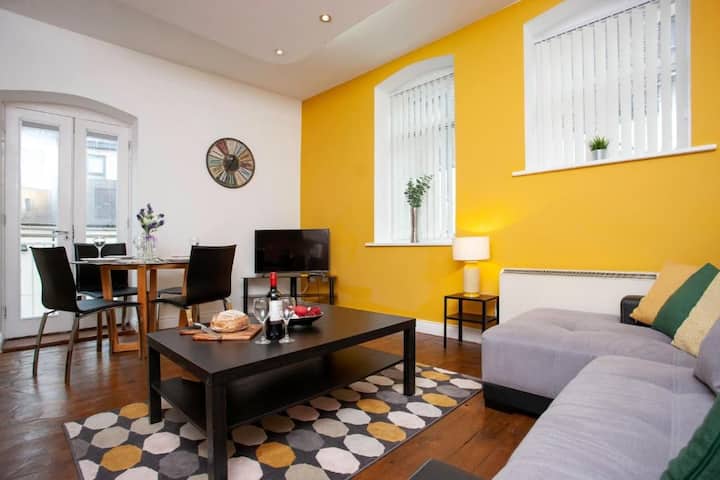 2br Flat In Heart Of City Centre - Next 2 Train St - Newcastle upon Tyne