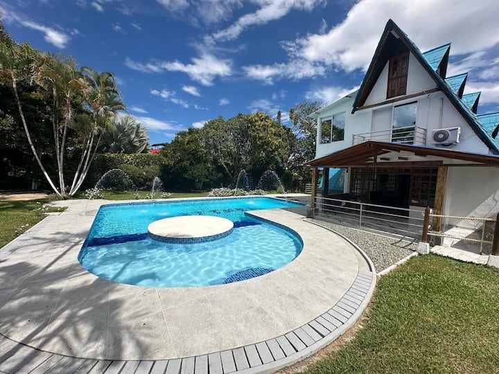 Chalet Villa Mathew - Armenia, Colombia