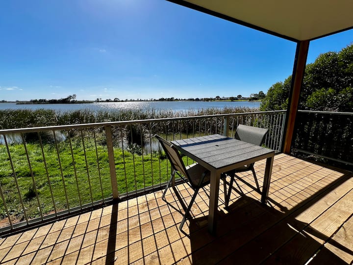 Dark Sky Loft, Tiny Living, Big On Views! - Tailem Bend
