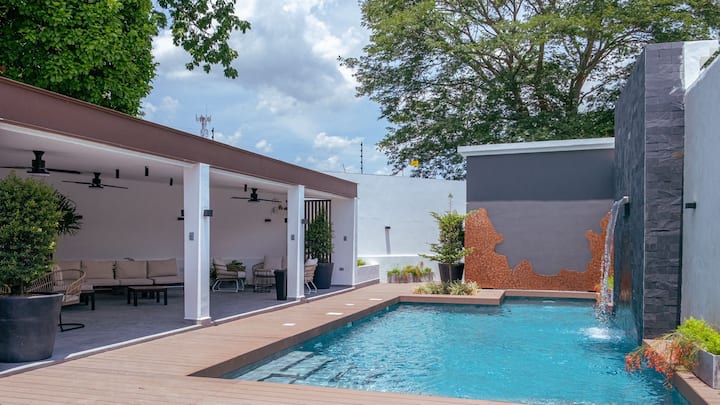 Stay In Style -Luxury Monaco Condominium At Stanza - San Pedro Sula