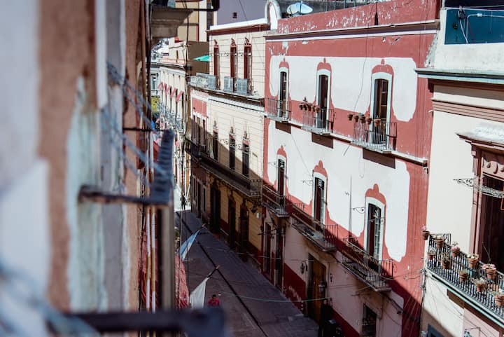 Sopeña #5, 6 Rooms In The Heart Of Gto Center - Guanajuato