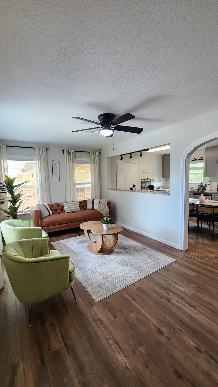 Walk To Fifa World Cup/at&t Stadium/retro Arcade - Arlington