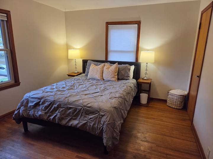 2 Bedroom Upstairs Retreat - Close To Trails - Spring Lake, North Mankato