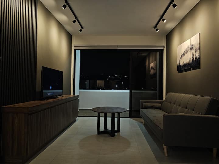 Modern Getaway In The City - El Salvador