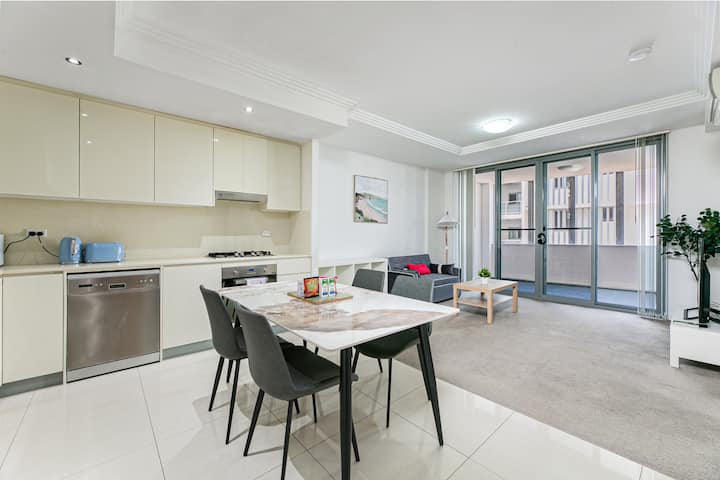 Urban Haven & Bay Breeze | Modern 1br In Rockdale - Sutherland