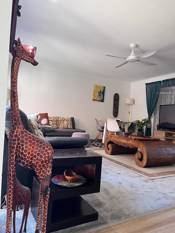 Beach Haven In Heart Of Warana Villa For The Fam - Sunshine Coast