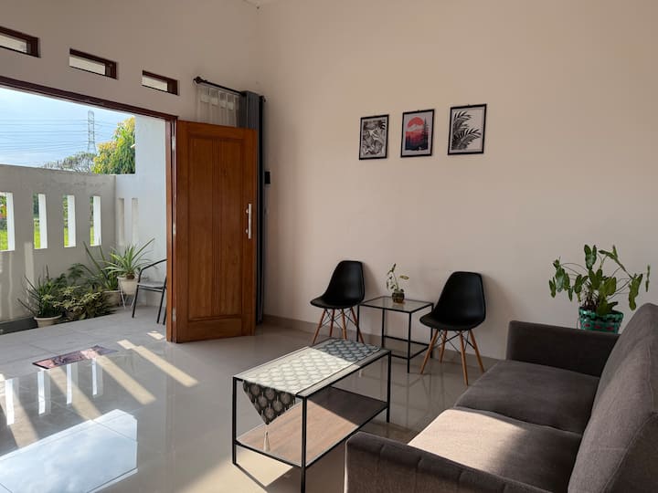 Villa Omah Kulon Klaten - Klaten