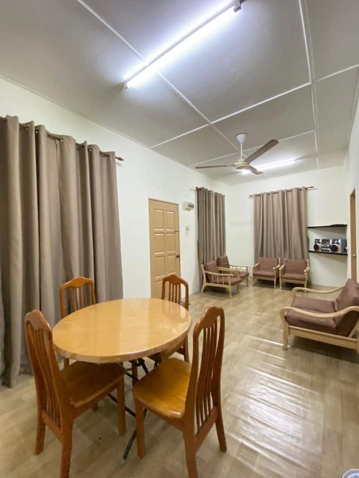 Homestay Tokwe Di Kampung Kutan Hilir, Wakaf Bharu - Pasir Mas