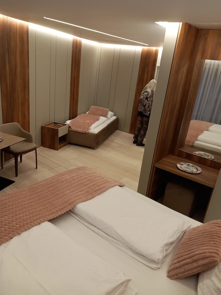 Dreibettzimmer Mit Balkon Im Zentrum Bad Salzuflen - Bad Salzuflen