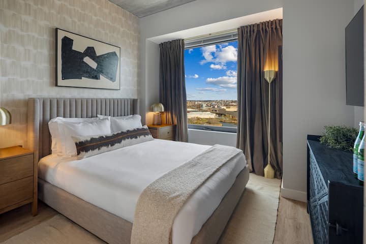 Stylish 1br In Assembly Square | Pool, Gym & Views - Harvard University,Cambridge