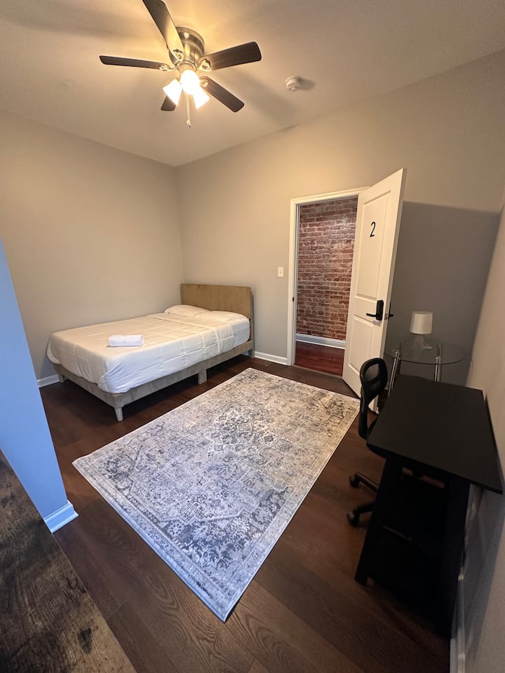 Private Suite W/full Bathroom (#2) - Baltimore, MD