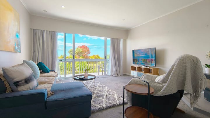 Browns Bay Getaway｜walk To Beach & Shops｜3br 1.5ba - Auckland