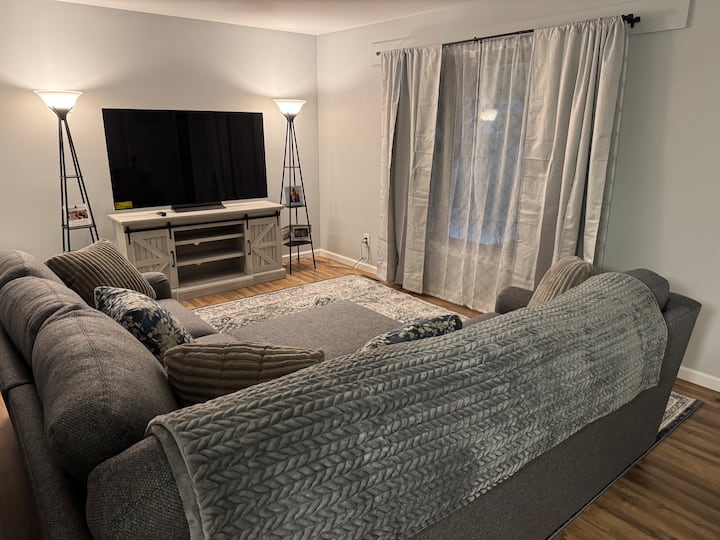 Updated Bearcat House - Maryville, MO