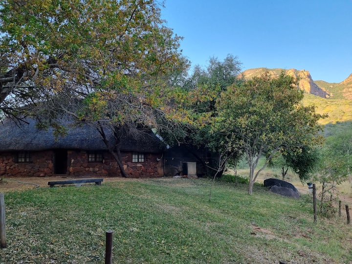 Medike Nature Reserve Stone Cottage - Louis Trichardt