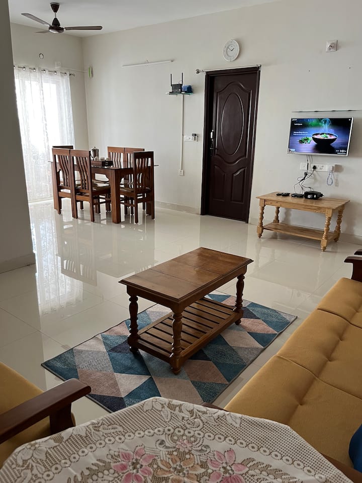 Bright & Airy 2bhk Apartment | Ac Wi-fi & Parking - Mangaluru
