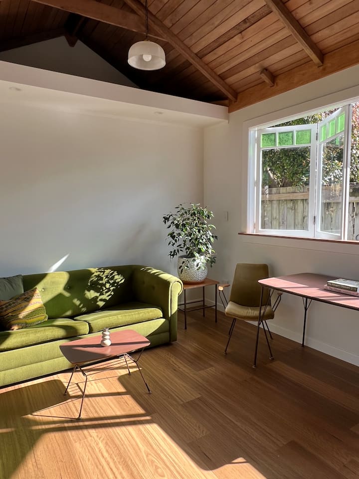 Sunny Central Base - Calm & Convenient. - Whangārei