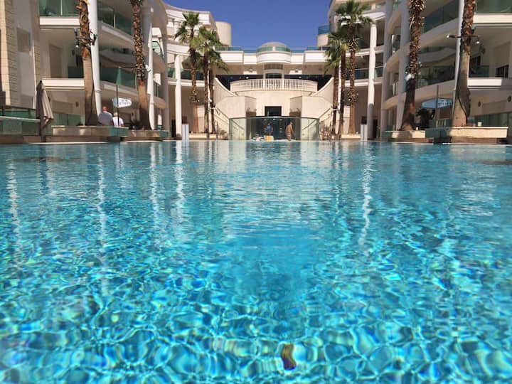 Executive Suite On The Pool - Eilat
