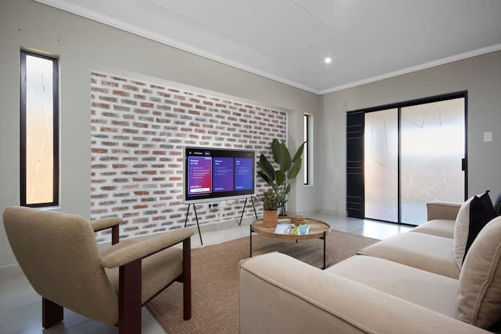 Cosy 3 Bedroom Home Near Montecasino & Lanseria Ap - Lanseria