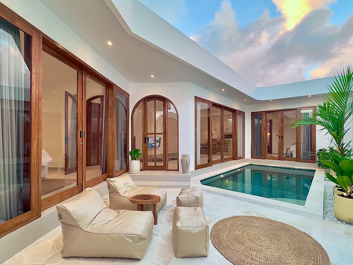 Brand New(2026) Canggu Central Twins Modern Villa - Bali