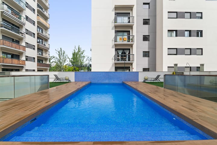 Modern Spacious 3-bedroom Apt With Pool Near Beach - El Masnou