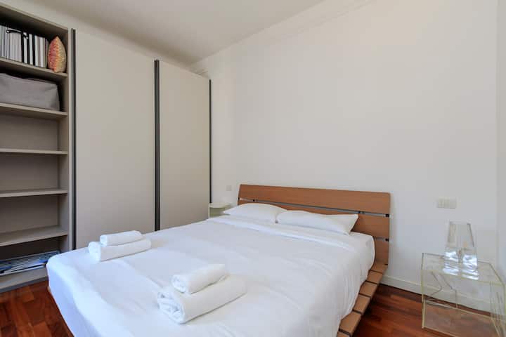 Xenia Milano - 2 Room Apt In Via Perugino 16 - Milano