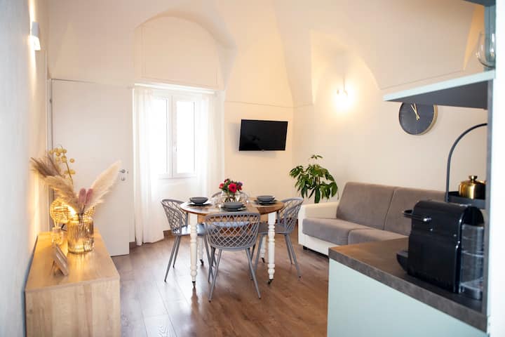 - La Maddalena - 
Appartamento Nel Centro Storico - Bordighera