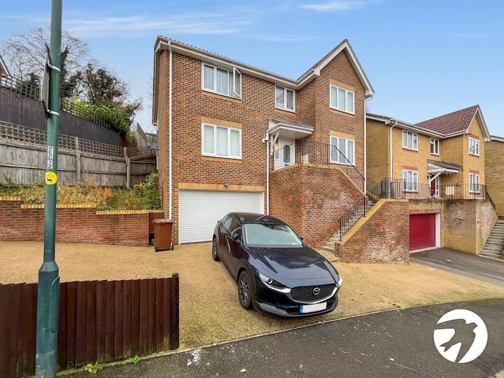 5 Bed With Superfast Wifi For Short And Long Stay - Maidstone