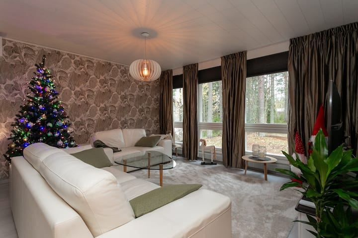 Arctic Villa Near Santa Park - Rovaniemi