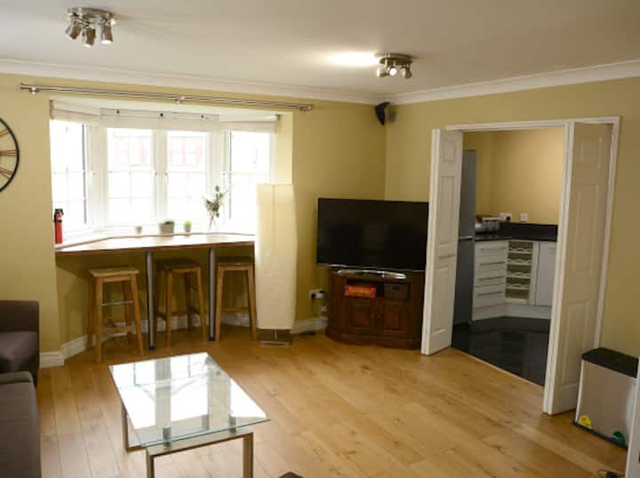 Central Reading Apartment For Up To 8 With Patio - Reading