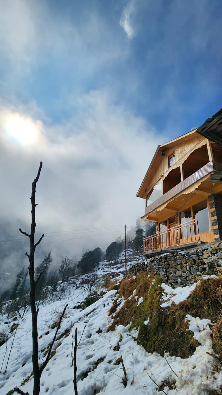 Bastiat Stays | The Woodland Valley View In Tandi - Jibhi
