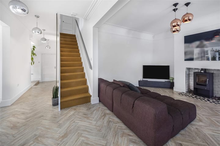 Modern Victorian Cheshire Semi - Knutsford