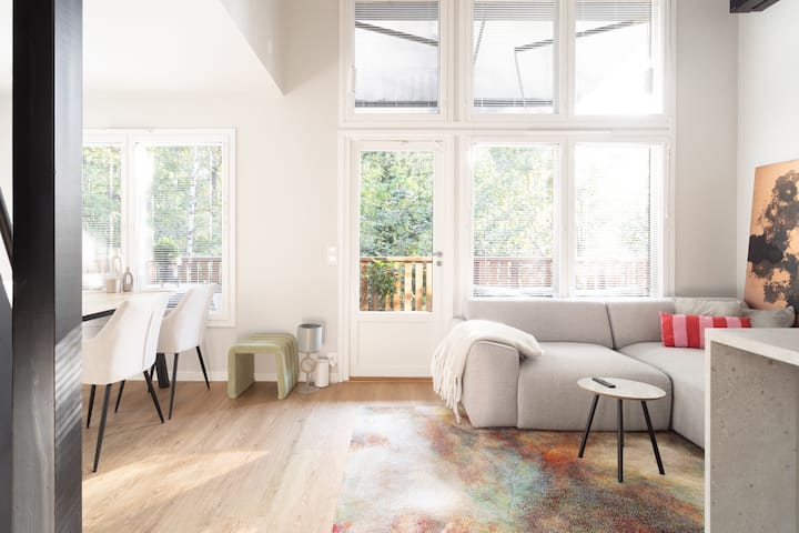 Luxus City-mökki: Poreamme Ja Sauna - Villa Mia B - Espoo