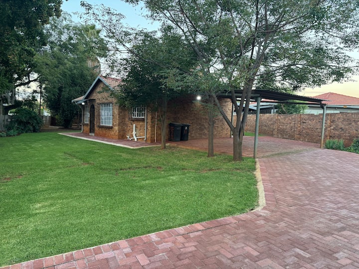 Orttranquil Modern Comfort Meets Peaceful Elegance - Boksburg