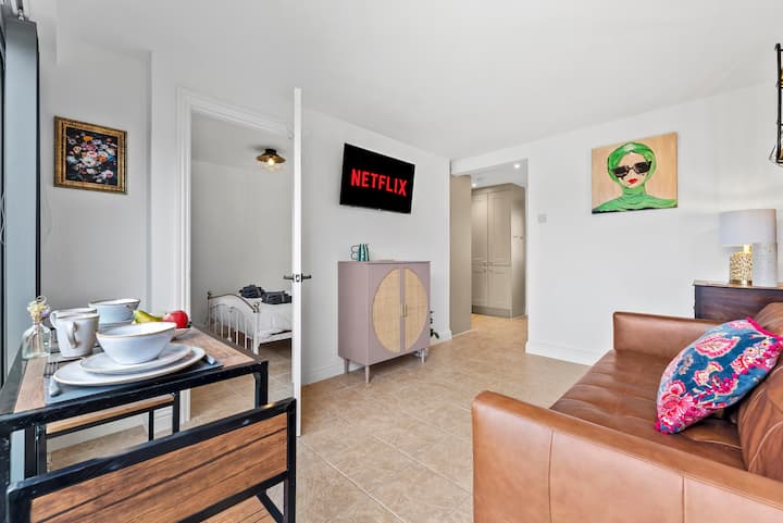 Near Warwick Hospital, Cozy, Free Parking, Wifi - Warwick