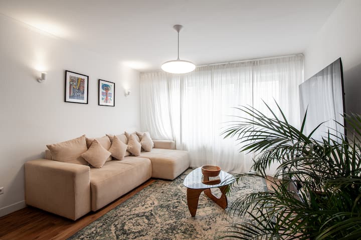 Sweet-heaven : Balcon, Luxembourg-ville, Bus - Luxembourg