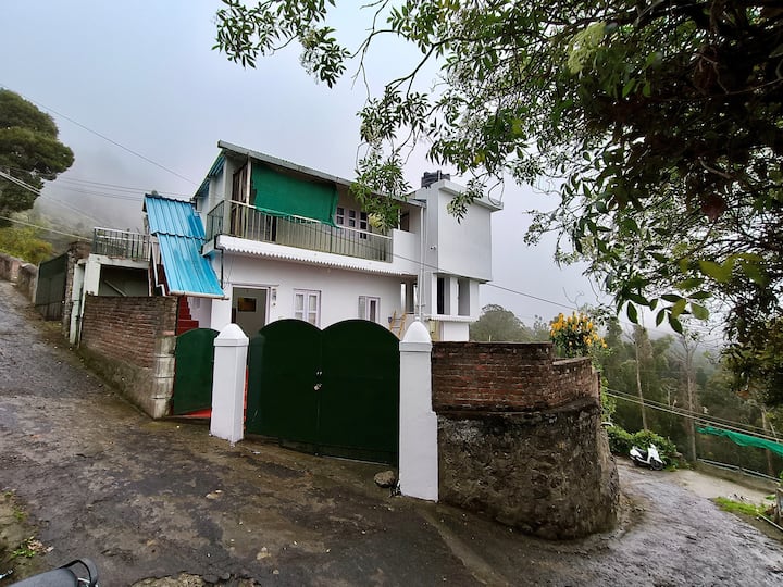 Green House – Near Lake, A Perfect Spot For Bikers - Kodaikanal