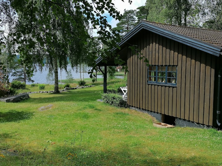 Stuga Med Sjöutsikt, Strandtomt Och Egen Badplats - Arvika