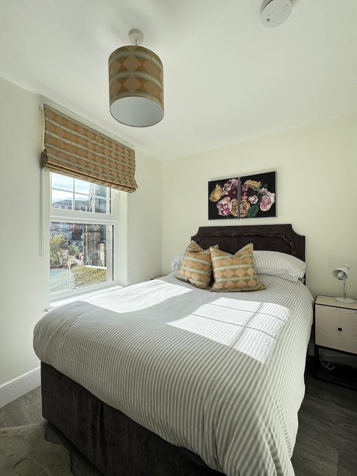 Convenient 1-bed Apartment | Walk To Beach & Shops - Dawlish