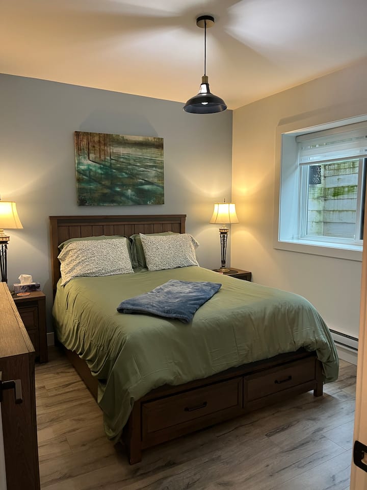 Green Jade Located In Chilliwack Mountain Area - Chilliwack