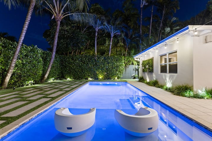 Bayside Bungalow With Heated Pool - The Bahamas