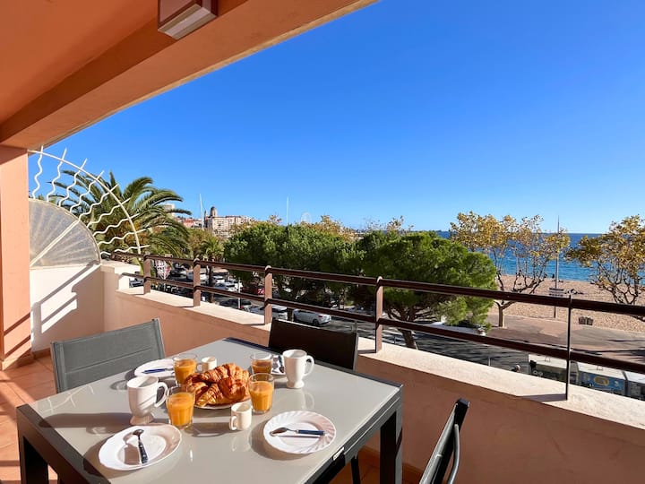 Lumineux T2 Vue Mer Avec Parking Et Terrasse - Fréjus