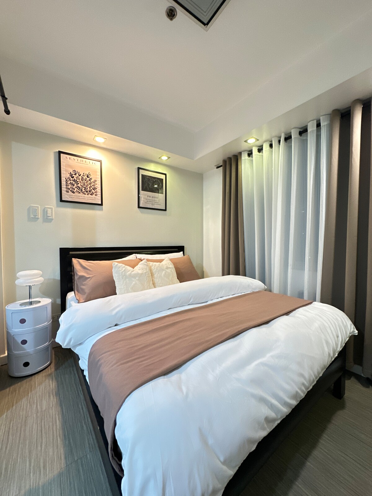 Suite City 1-BR Azure Urban Resort Staycation - Airbnb