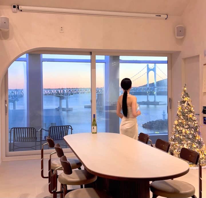 [New오픈] #9층독채#펜트하우스#광안대교뷰#야외테라스#복층구조#단체모임(10인) - Busan