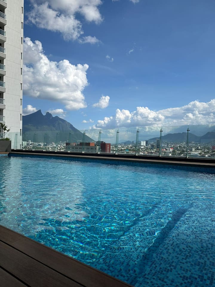 Departamento 2 Recámaras En Paseo Santa Lucía - Monterrey