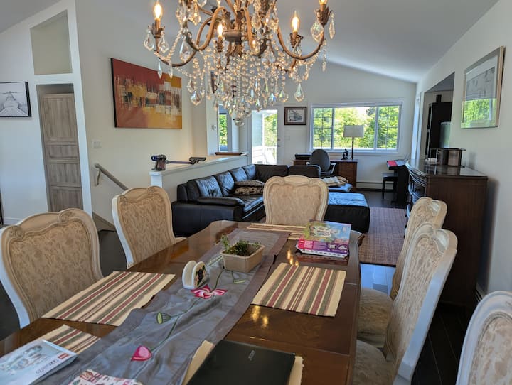 Great Central Location Brand New House! - 노스밴쿠버