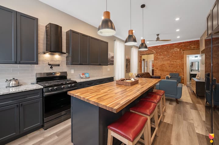 Luxury Home W/ King Suite-near Downtown 3br/3.5ba! - Cincinnati, OH