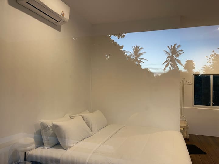 White U Sabi Thong Sala Central
New Home (Quiet)r1 - Ko Pha Ngan