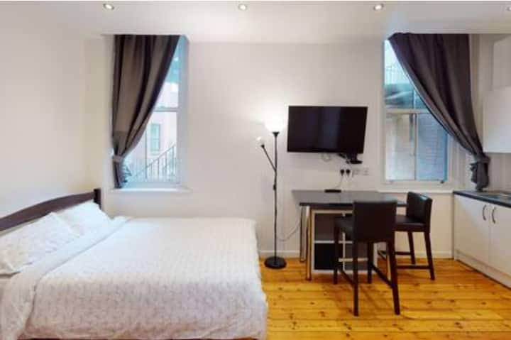 Heart Of Notts, Quiet Studio, Back Of The Building - Nottingham