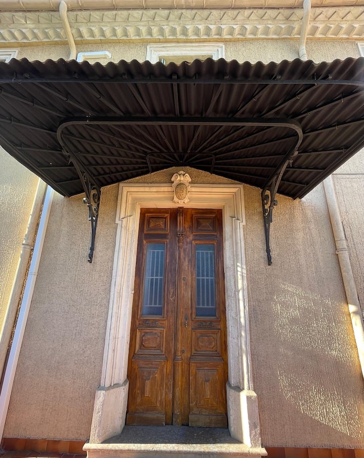 Superbe Propriété Bourgeoise Aux Volumes Xxl - Hérault