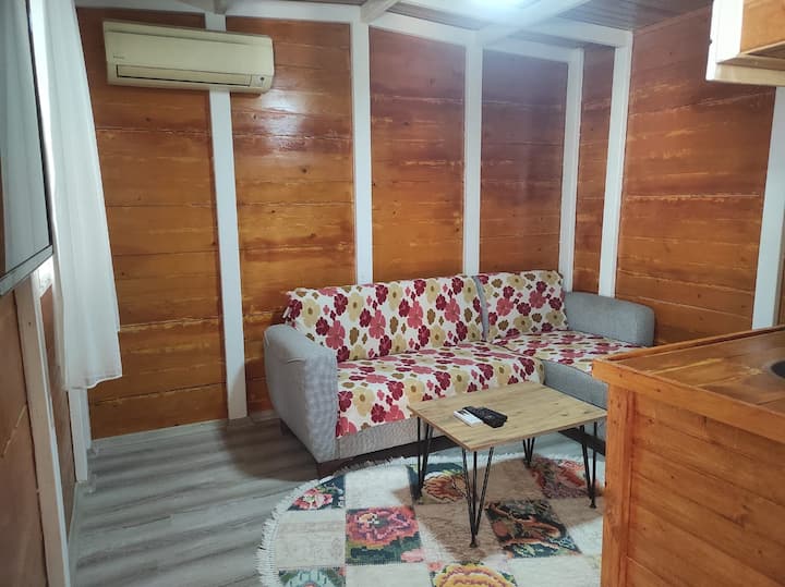 Buca Tınaztepe 1+1 Günlük Haftalık Ev - Buca